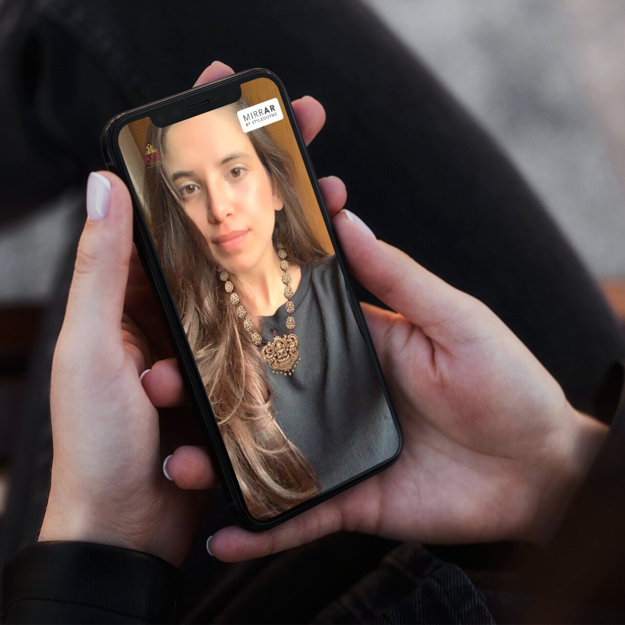 Revolutionizing Jewellery Shopping with Virtual Try On | mirrAR